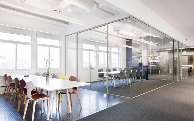 TRIPLAN LITE® | 34 - 43 dB | ALU glazed wall system | Triplan